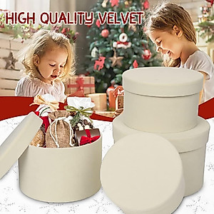 GnFlus Round White Gift Boxes with Lids for Presents Set of 4 Velvet Nesting Gifts Box for Arrangements Flowers Wedding Birthday Valentines Bridesmaid Christmas Party Anniversary