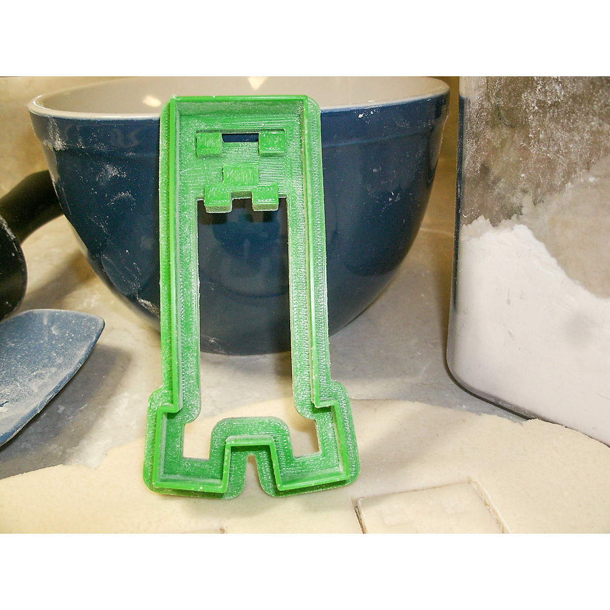 INSPIRED BY CREEPER MONSTER SCOPE BLOCK ADVENTURE VIDEO GAME COOKIE CUTTER MADE IN USA PR519