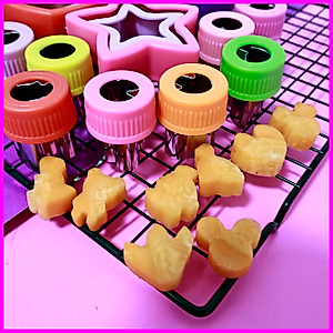 GELIFATLE Sandwich Cutter and Sealer Set, 3 Pcs 3 Inch Bread Sandwich Decruster Pancake Maker DIY Cookie Cutters for Kids Lunch Box -with 8 Pcs Fruit Vegetable Cutter Shapes Set