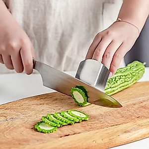 WAGA Kitchen Finger Protector, Finger Guards for Safe to Slice Vegetables Fruit, Stainless Steel Finger Hand Protector for Cutting Meat Chef Kitchen Tool Gadgets