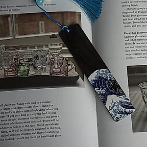 Donxote 4-Piece Bookmark, Japanese Ukiyo-e Bookmarks for Book Lovers, Hand Made Wood Art Book Mark Gift Box Set with Tassel, is A Unique Gift for Men, Women and Kids - The Great Wave Off Kanagawa