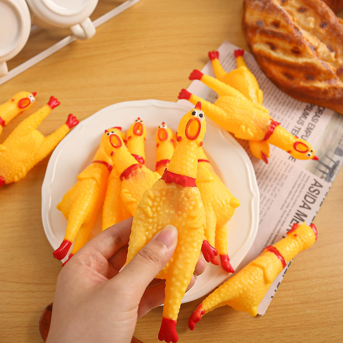 LovesTown 16PCS Rubber Chickens, Screaming Chicken Toys, Chicken Squeaky Toy Squeeze for Kids Party Favors Prank Toys Dog Toys