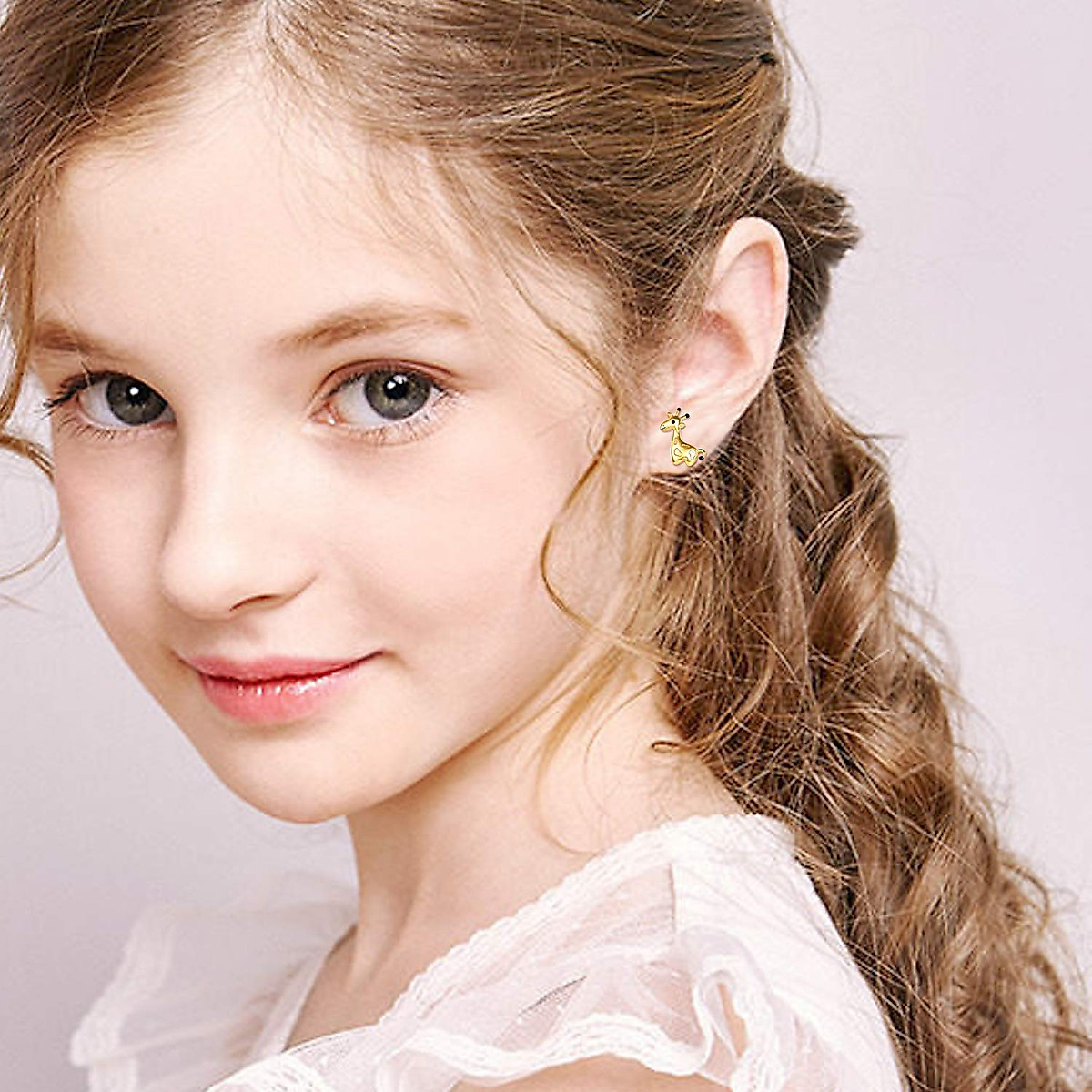 WINNICACA Giraffe Stud Earrings Sterling Silver Giraffe Gifts Hypoallergenic Cute Animal Giraffe Jewelry Gifts for Girlfriend Women Birthday Christmas