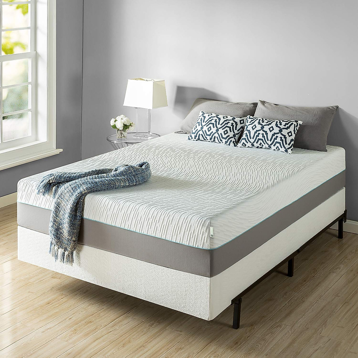 Zinus 13 Inch Green Tea Pressure Relief Memory Foam Mattress/Zoned Airflow Design/CertiPUR-US Certified/Bed-in-a-Box, Queen