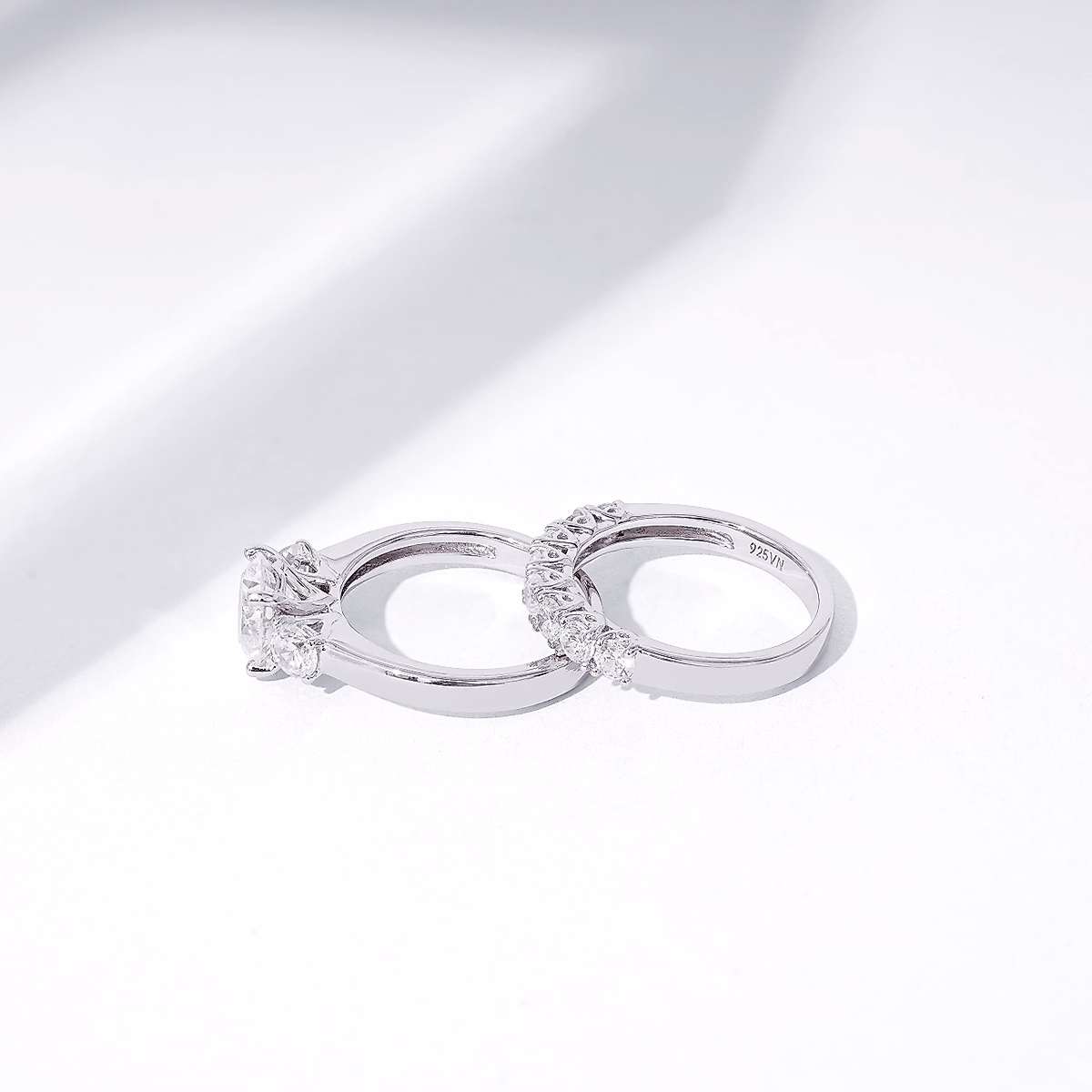 Amazon Essentials Sterling Silver Platinum Plated Infinite Elements Cubic Zirconia Three Stone Ring, Size 8 (previously Amazon Collection)