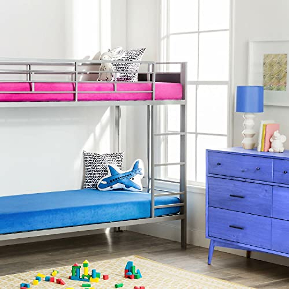 Irvine Home Collection Kids Youth Twin Size 6-inch Gel Memory Foam Mattress, Free Matching Pillow, Medium Firm, Cool Sleep, CertiPUR-US Certified, Great for Bunk Beds, Trundles, Campers, and Daybeds