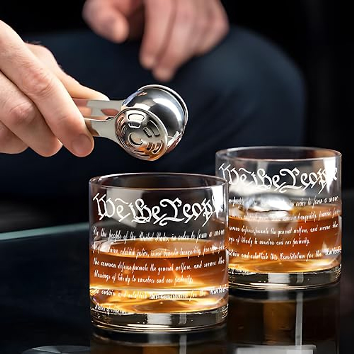 YJGS Whiskey Glasses, US Constitution Glass We The People Whiskey Glasses Set of 2, 12 oz Old Fashioned Rocks Glasses, American Patriotic Whiskey Glasses Gift for Men Dad