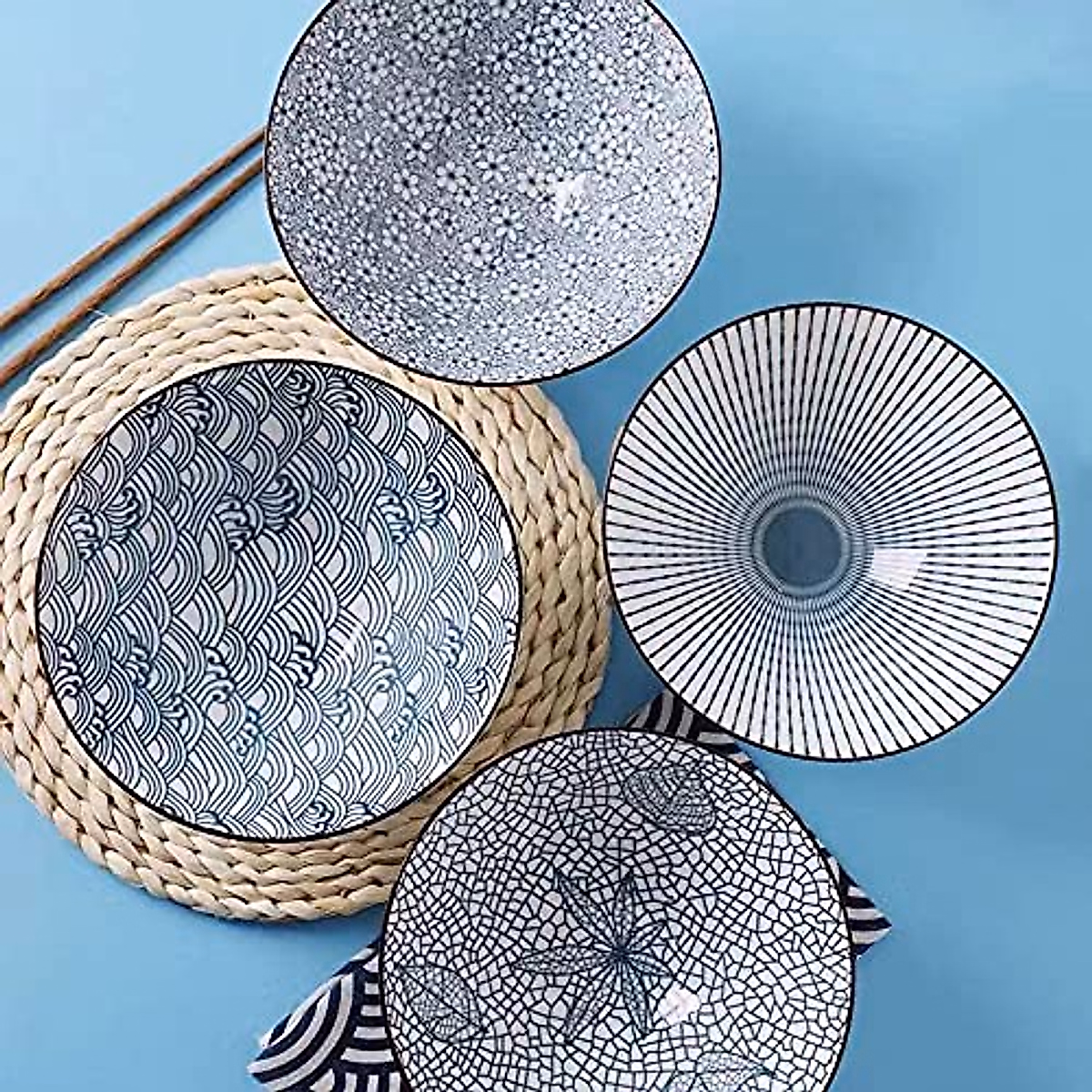 QINLANG 38 oz Japanese Ramen Bowls, Cereal Bowls, Soup Bowls, Pho Bowls, Noodle Bowls, Blue and White Ceramic Bowls Set of 4, 8 inches