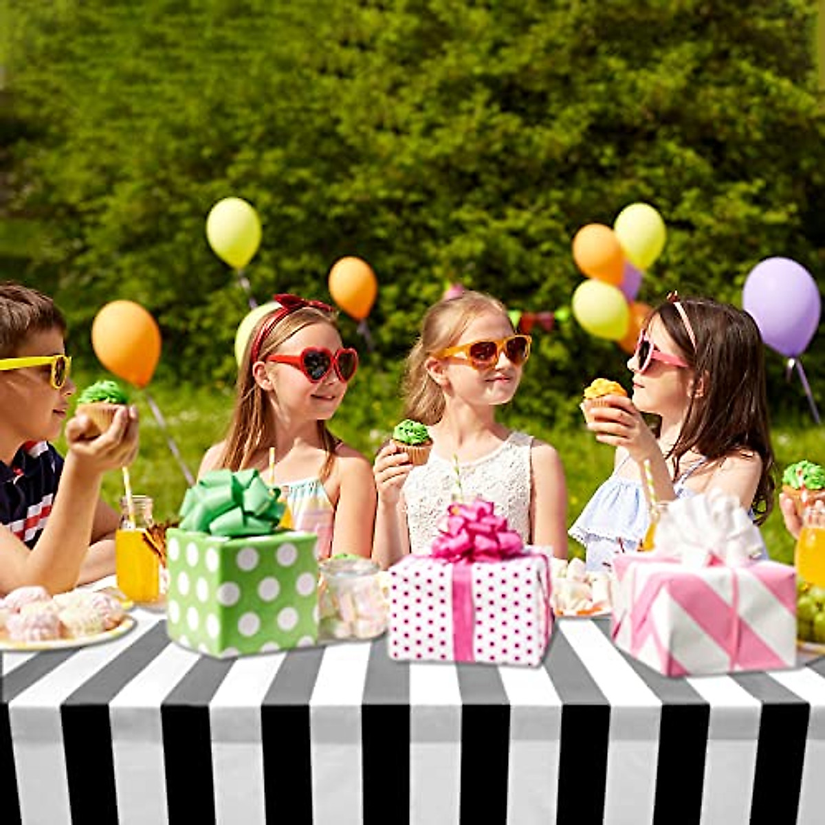 peony man 2 Pieces Black and White Striped Tablecloth Plastic Stripe Table Cover Waterproof Rectangle Tablecloth for Holiday Party Picnic Decoration