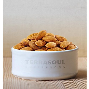 Terrasoul Superfoods Raw Unpasteurized Organic Almonds (Sproutable), 2 lbs