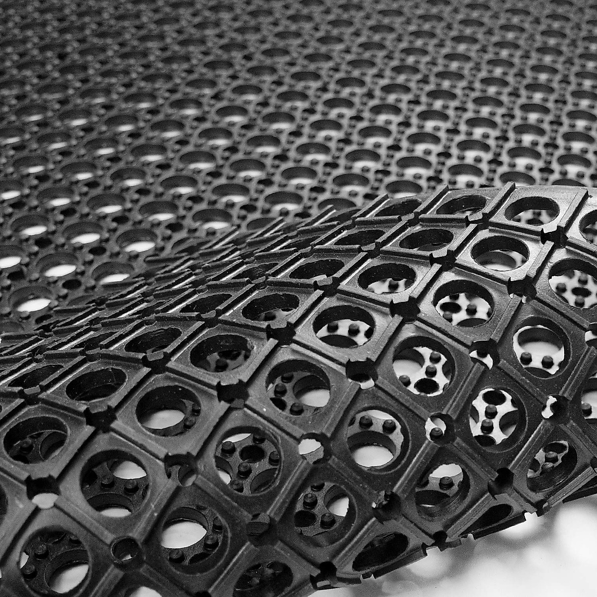 Yesland Rubber Door Mat 35 x 23 Inches, Durable Restaurant Kitchen Non-Slip Bar Drainage Utility Floor Mat, Ideal Entry Way Doormat for Home and Garden & Indoor Outdoor Wet Area