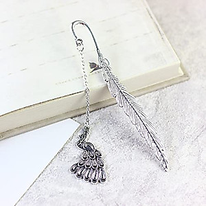 iayokocc Creative Metal Feather Bookmark, Classical Bookmarks with Pendant for Women, Kids, Teens Girls, Readers and Book Lovers.(Stars and Moon)