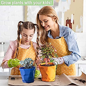 HBSGS Plant Pots Plastic Flower Pots Set with Drainage Holes and Saucers Planter for Indoor Plants Outdoor Plants and Flowers, Colorful