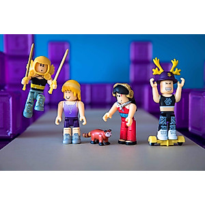 Roblox Celebrity Collection - Build a Billionaire Heiress Four Figure Pack [Includes Exclusive Virtual Item]