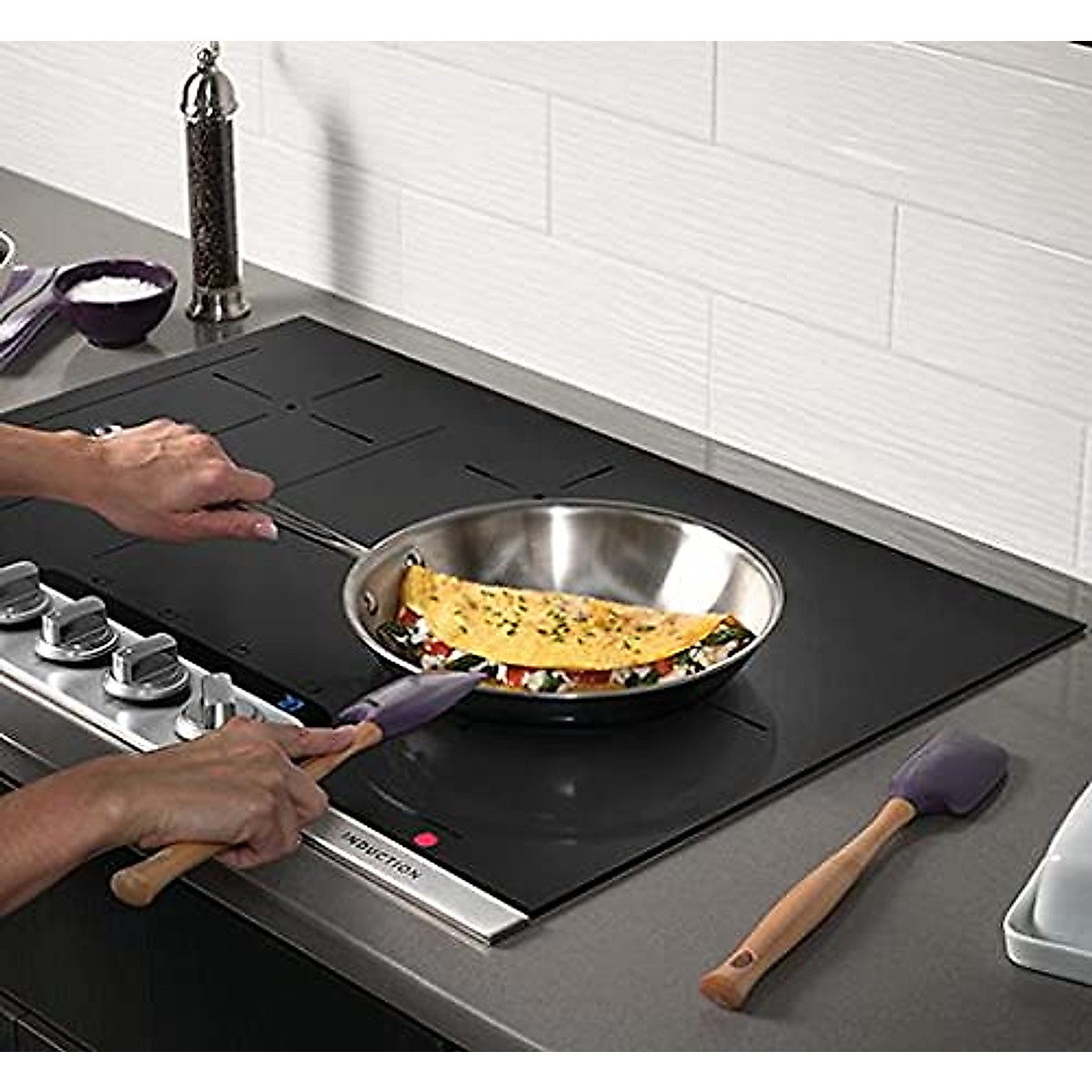 Frigidaire Professional FPIC3077RF 30" ADA Compliant Induction Cooktop with 4 Elements, PowerPlus Induction Technology, SpacePro Bridge Element, and Knob Controls: Stainless Steel