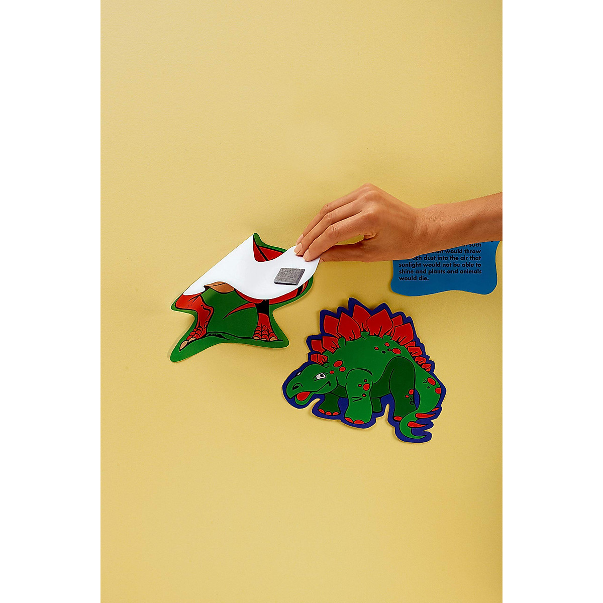 Scotch Removable Double-Sided Mounting Squares, 1/2 in x 1/2 in (1.27 cm x 1.27 cm) 64/pk