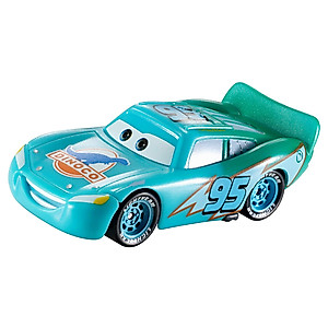 Disney Car Toys, Color Changers, Dinoco Lightning McQueen (Green to Blue) Vehicle