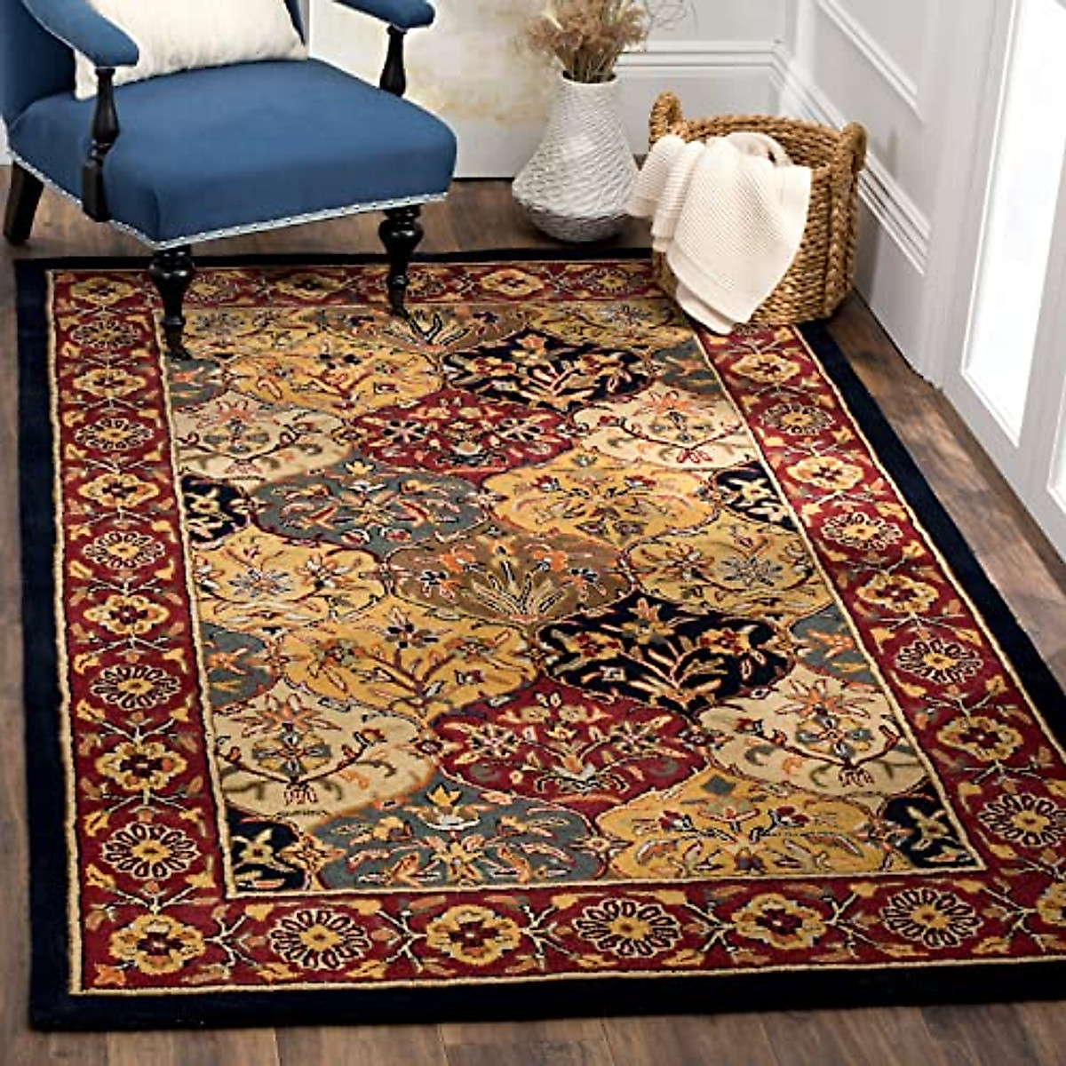 SAFAVIEH Heritage Collection 4'6" x 6'6" Oval Multi / Red HG510B Handmade Traditional Oriental Premium Wool Area Rug