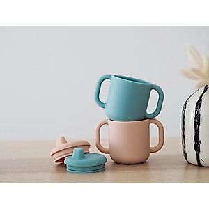 Beaba Silicone Training Cup, Baby Sippy Cup, Silicone Sippy Cup for Baby, Silicone Toddler Sippy Cup, Silicone Baby Cup Toddler Cups with Leakproof Lid, 5.5 oz (Rain)