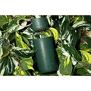 Boukali 400ML Glass Water Bottle With Magnetic Leather Strap/Silicone Sleeve/Leak Proof BPA Free (Green)