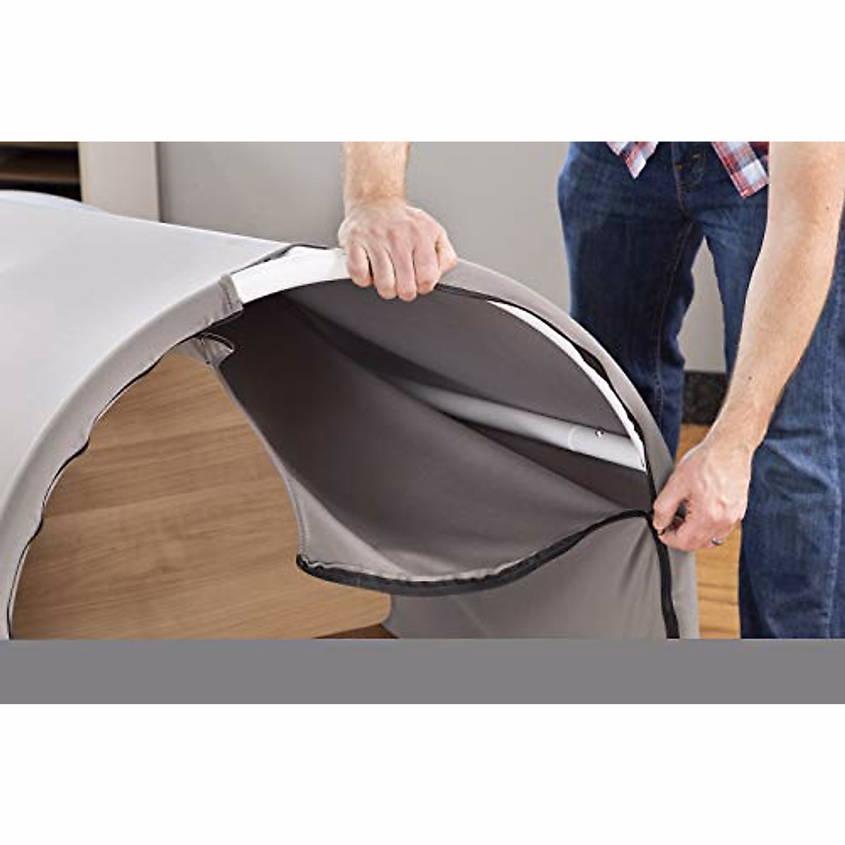 Safco Products Roam Touchdown Personal Workstation, Laminate Desktop, Lightweight yet Durable Steel Frame, Fabric Privacy Shroud, Dark Gray