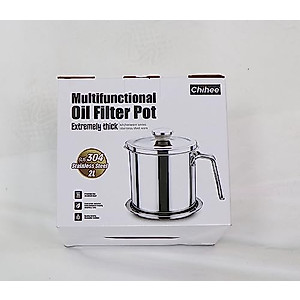 Chihee Grease Container Stainless Steel Bacon Grease Saver with Fine Mesh Strainer 2L / 67.6 fl oz Oil Container Grease Can with Dust-proof Lid Non-slip Tray for Kitchen Storing Frying Cooking Grease