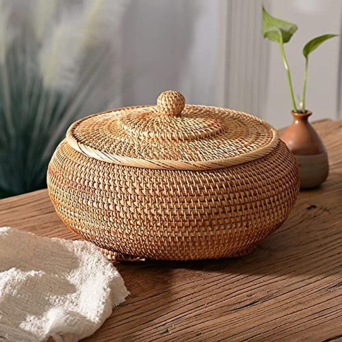 KODENG Round Rattan Boxes with Lid Hand-Woven Multi-Purpose Wicker Tray 11 Inch Picnic Food Bread Table Storage Basket (28x13cm)