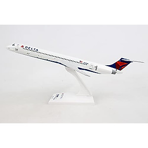 Daron Skymarks Delta Md-88 Model Kit (1/150 Scale)