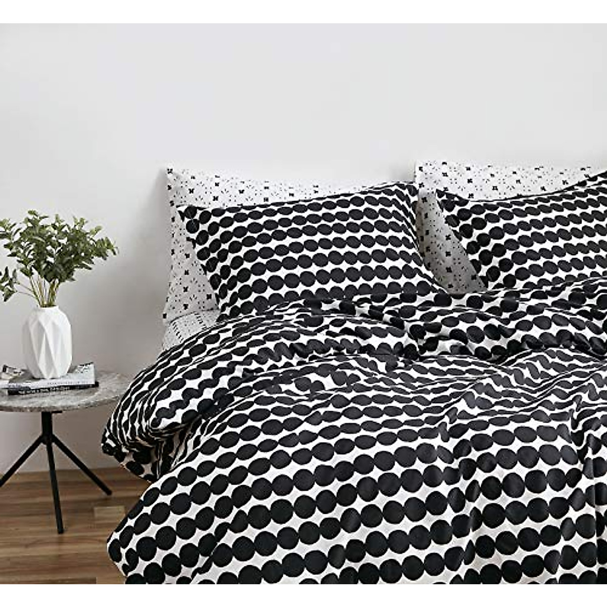 MARIMEKKO - King Duvet Cover Set, Cotton Bedding with Matching Shams & Button Closure, All Season Home Decor (Rasymatto Black, King)