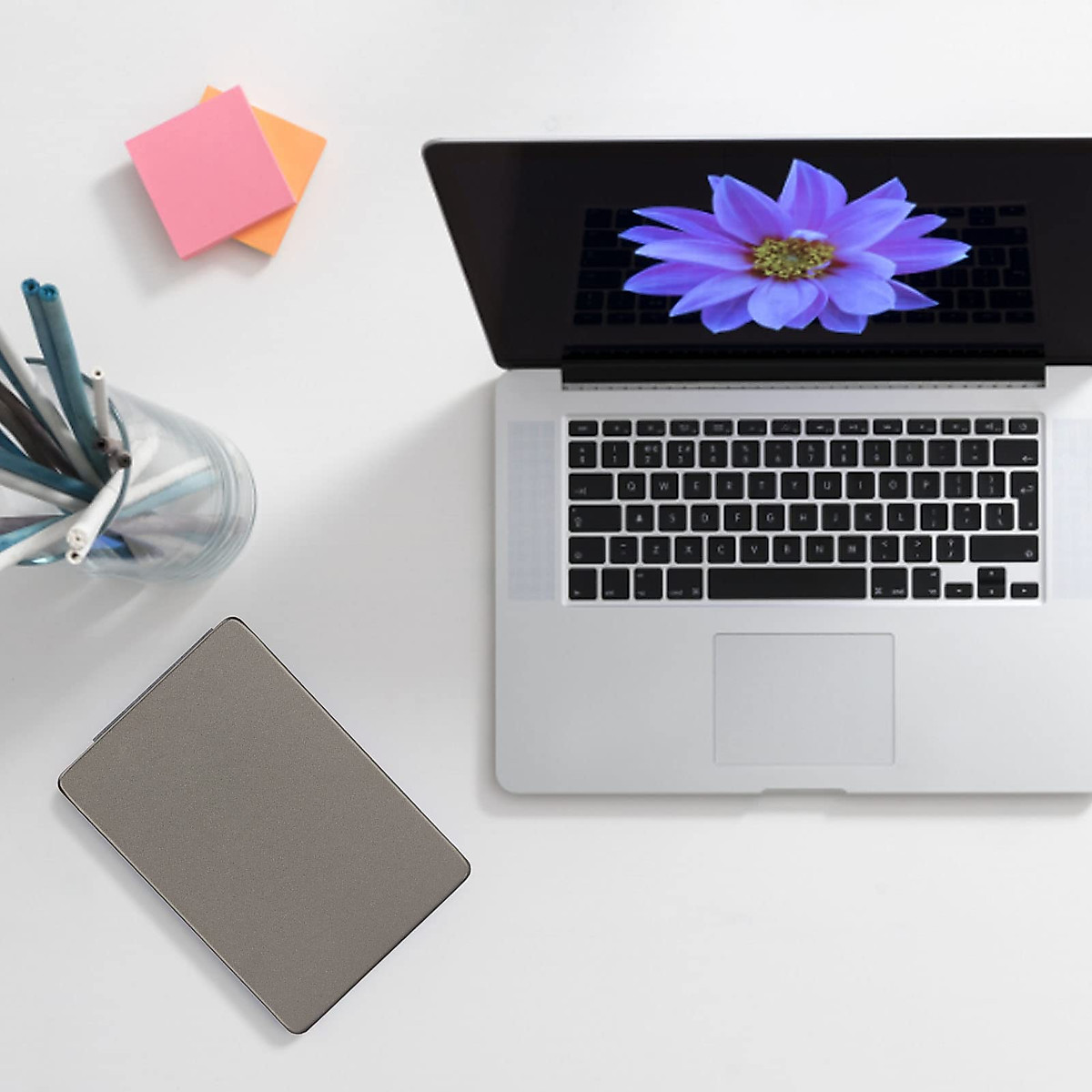 SSD Enclosure Sandblasting Oxidation Staining SSD Hard Drive Adapter Box 6Gbps Ultra Thin for Computer for Hard Drive (Gray)