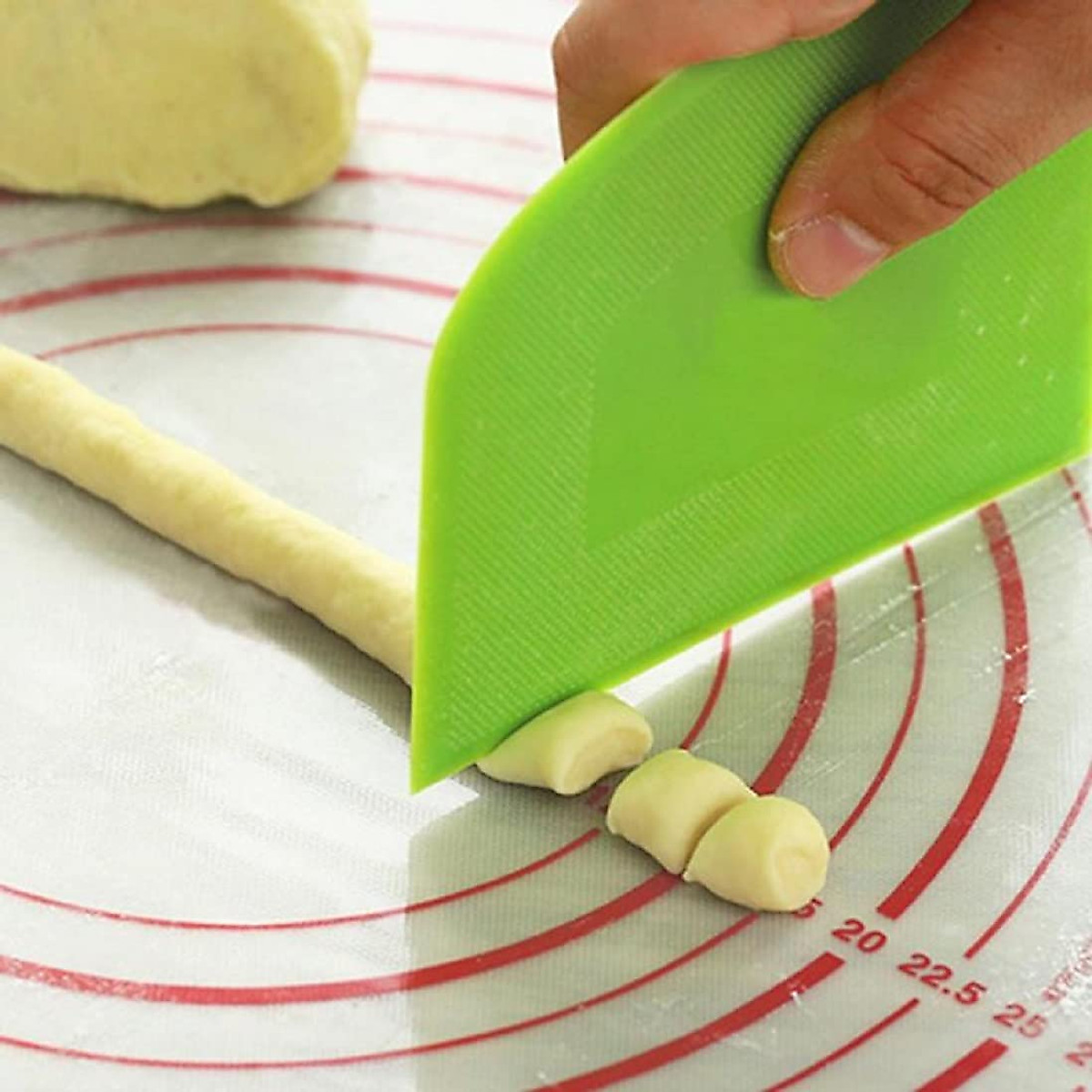 Dough Scraper Bench Scraper for Baking, BPA Free PE Plastic Flexible Anti-Slip Bowl Scraper, Multipurpose Kitchen Pastry Cutter Tool, Food Scrappers for Bread Dough Baking Cake Fondant Icing