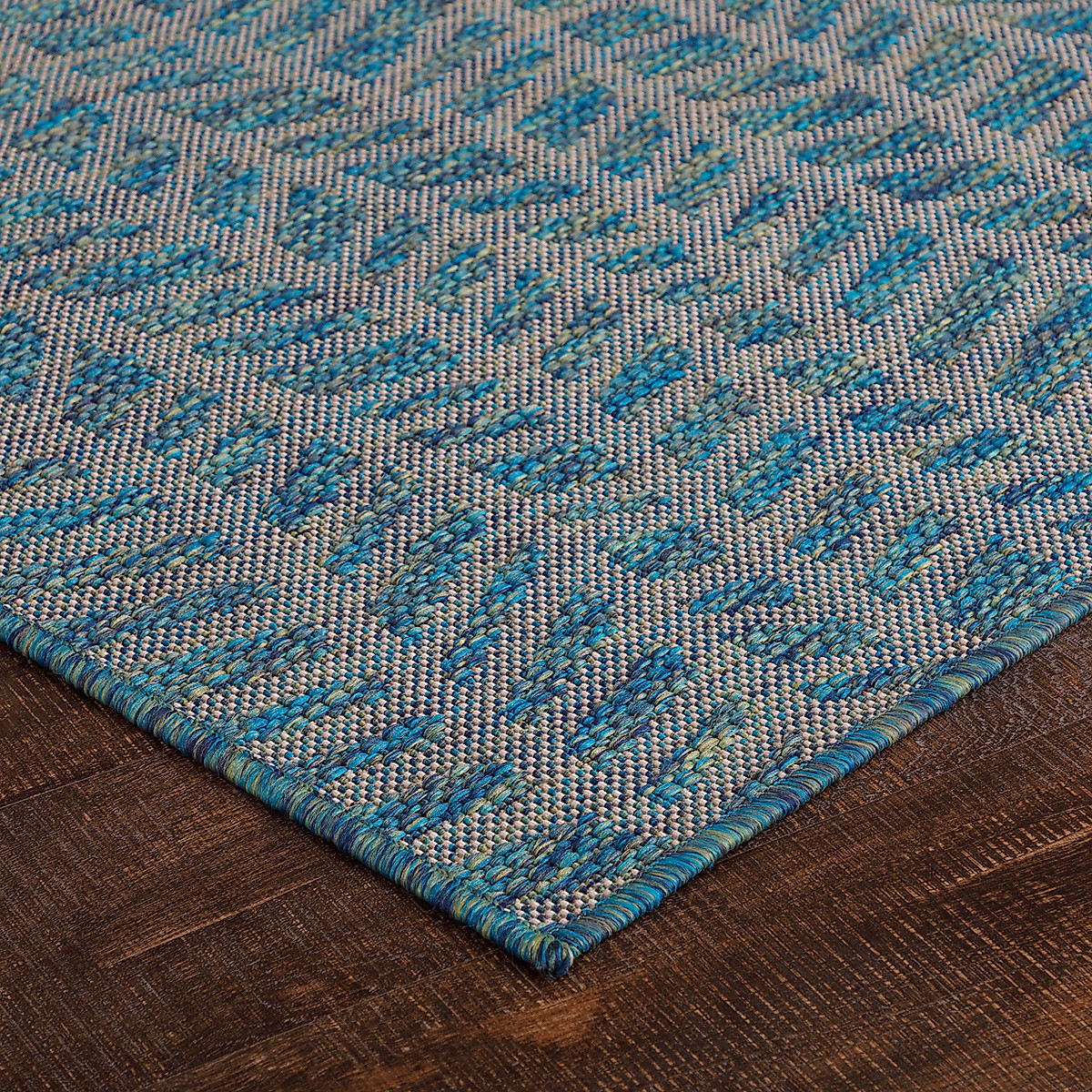 HOMEGNOME Indoor Outdoor geo Wave Rug (5'3"x7'6", Ocean Blue)