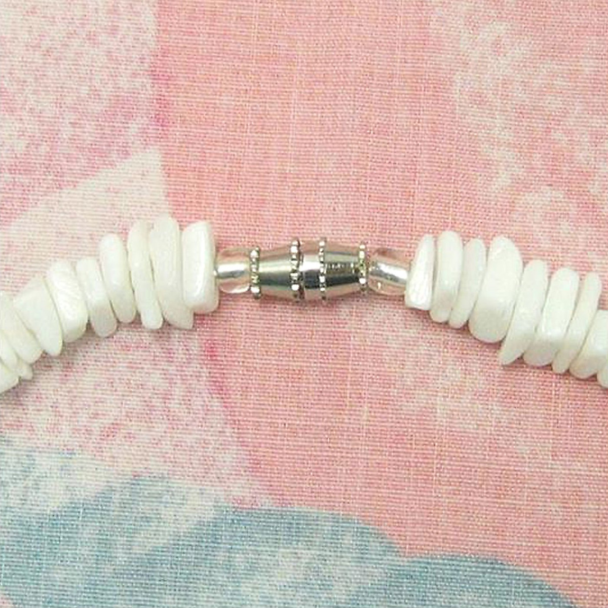 Native Treasure 18" inch Mens and Womens Tropical Jewelry Polished White Rose Clam Chips Ark Shell Summer Beach Surfer Necklace From the Philippines