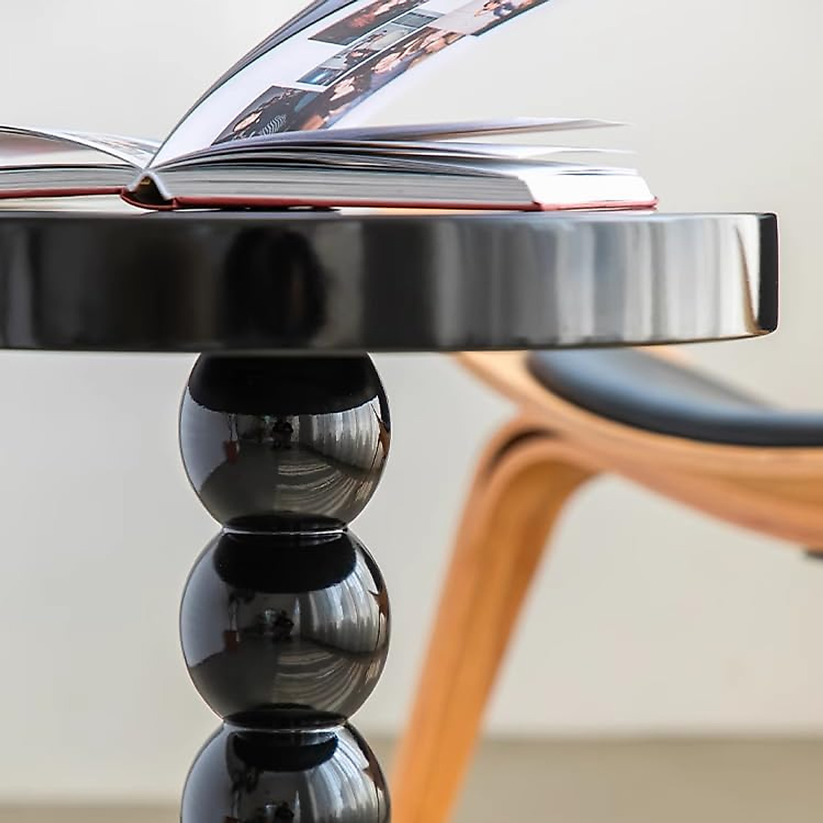 NICOKI Retro Vintage Accent Furniture Pedestal Table, Small Round Coffee End Table for Living Room Playroom Balcony, Wood Side Table, Nightstand, Plant Stand 20" Tall, Black