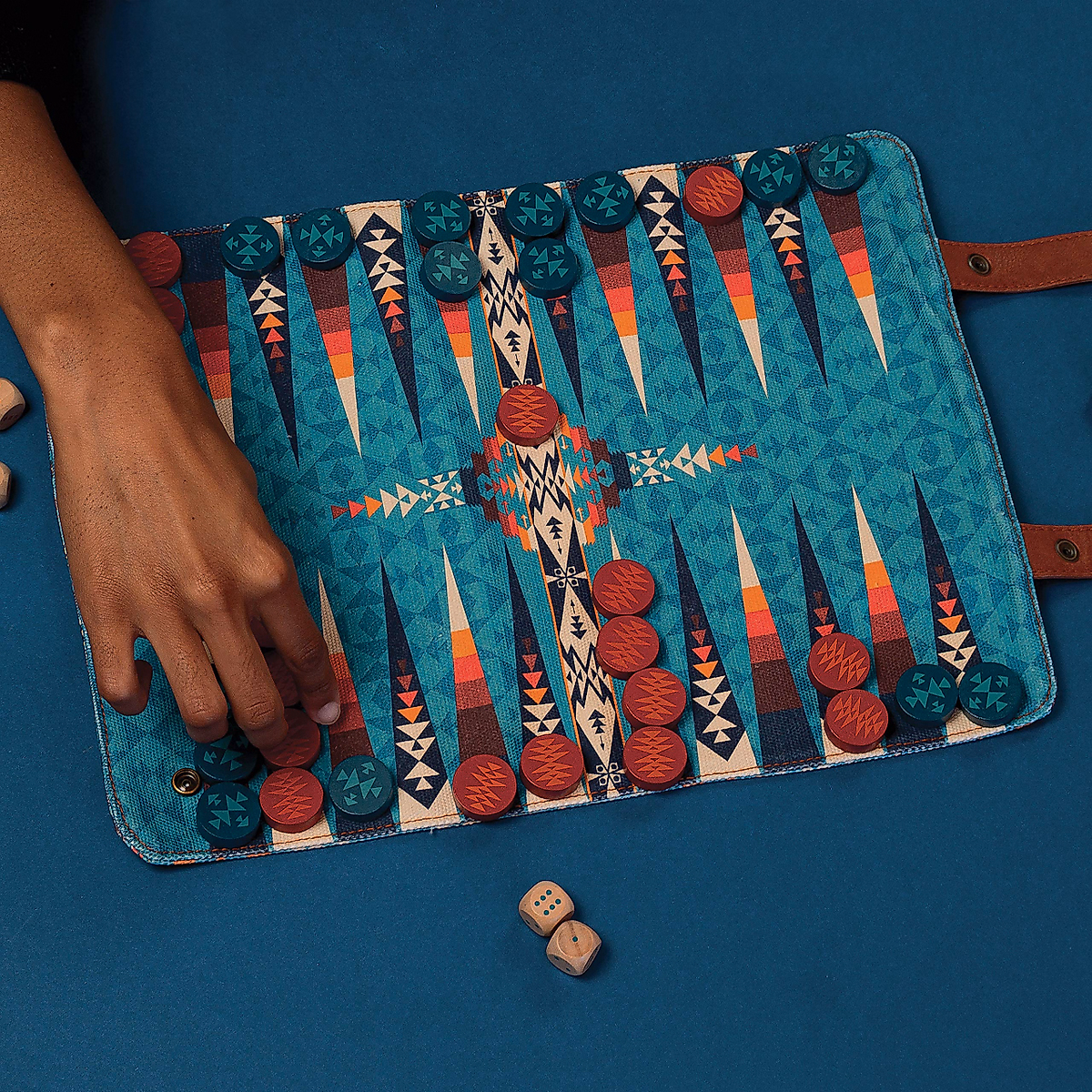 Chronicle Books Pendleton Backgammon: Travel-Ready Roll-Up Game (Camping Games, Gift for Outdoor Enthusiasts)