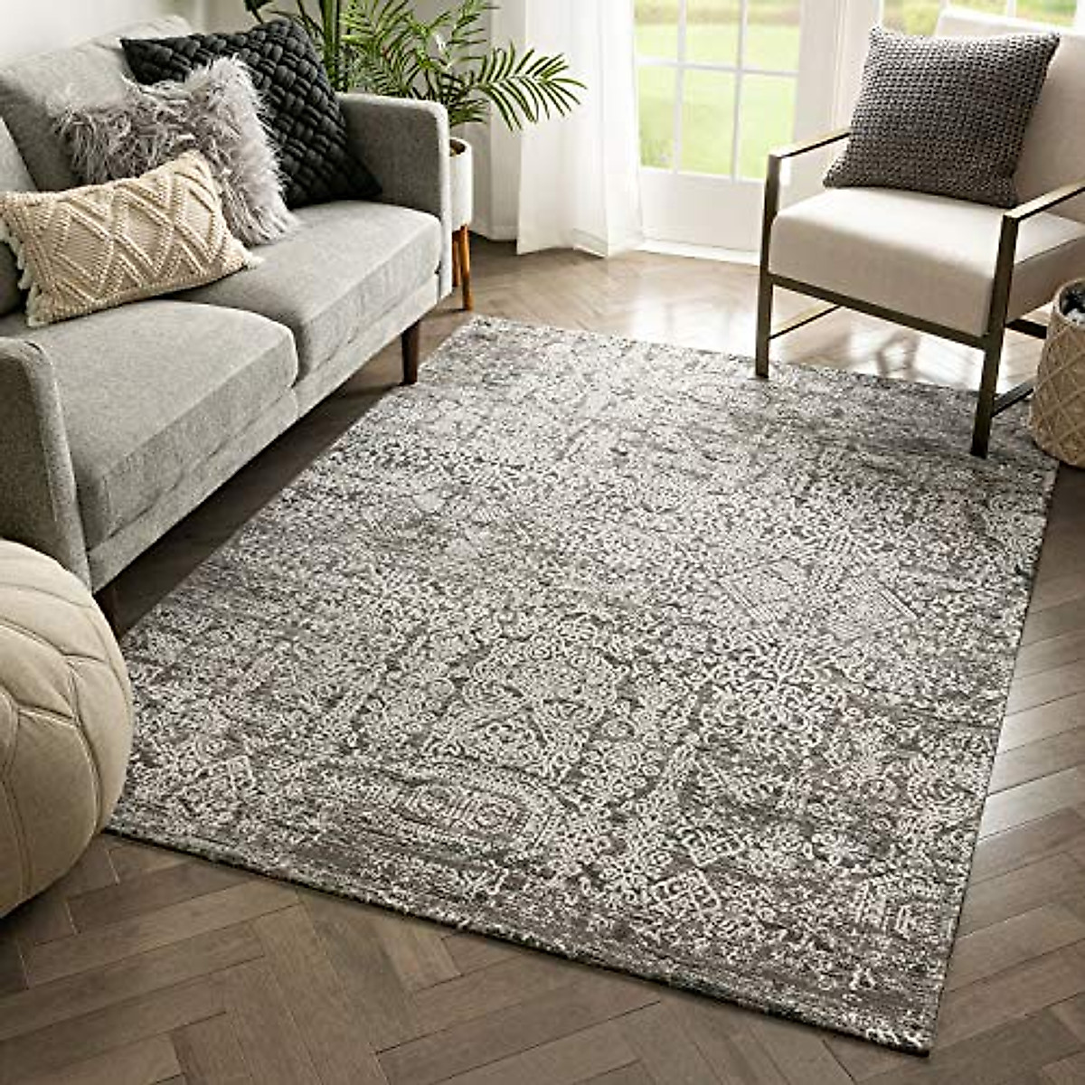 Well Woven Antu Black Vintage Distressed Damask Area Rug (5'3" x 7'3")