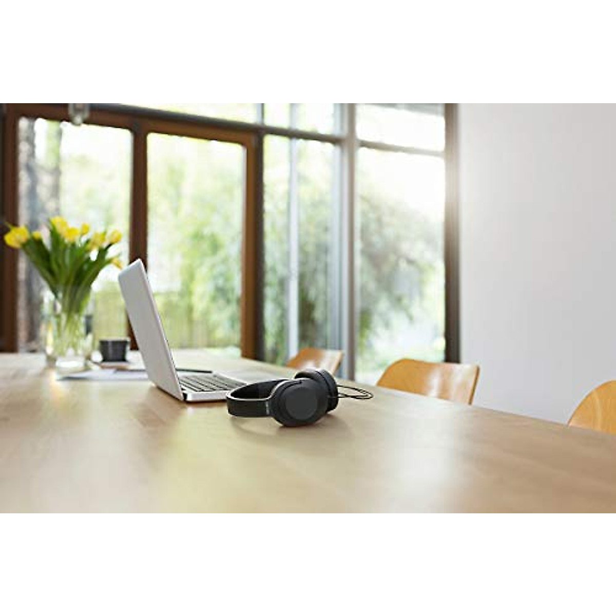 PHILIPS Audio H2005BK/00 Over-Ear Stereo Headphones Wired (2 m Cable, 40 mm Neodymium Drivers, Passive Noise Isolation, Adjustable Headband, Lightweight) Black