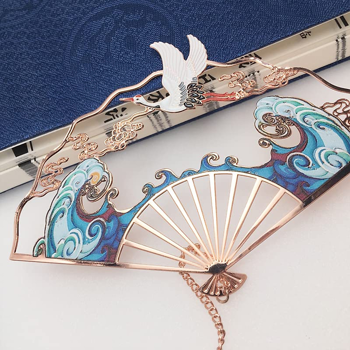 Bookmark Retro Folding Fan Bookmarks Metal White Crane Flying Over The Waves Tassel Bookmark Stationery Book Clip Book Marks Accessories