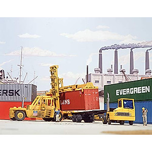 Walthers Cornerstone HO Scale Model Kalmar Intermodal Container Crane Kit
