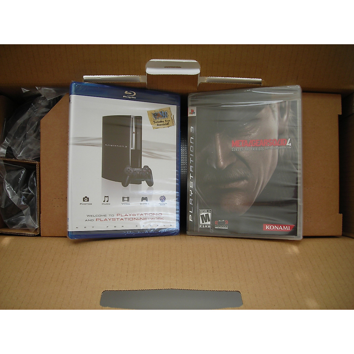 PlayStation 3 80GB Metal Gear Solid 4: Guns of the Patriots Bundle