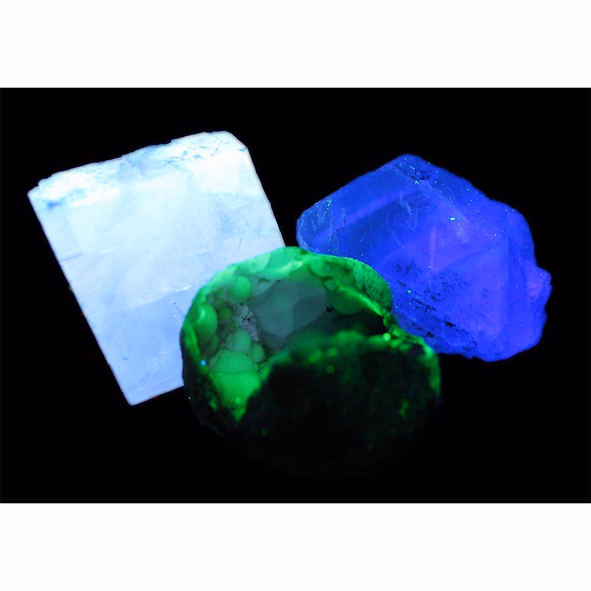 Set of 10 Medium Short Wave UV Reactive Fluorescent Mineral Rock Specimens