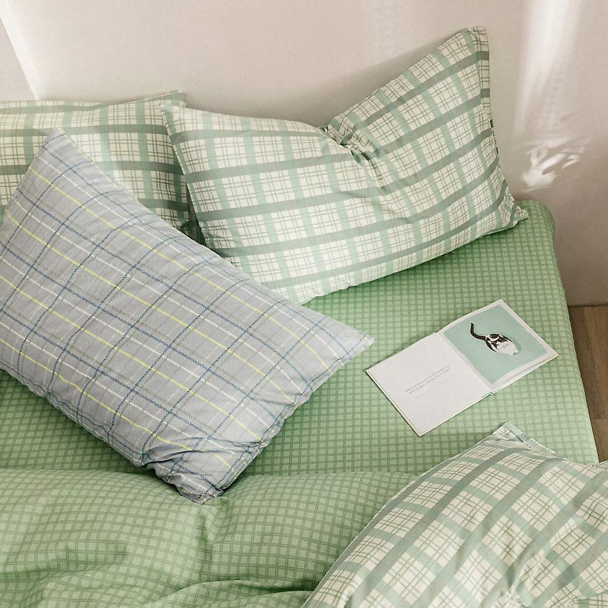 LifeTB 4 PCS Reversible Green Plaid Duvet Cover Set 【1 Queen Duvet Cover + 2 Standard Pillowcases + 1 Queen Fitted Sheet】