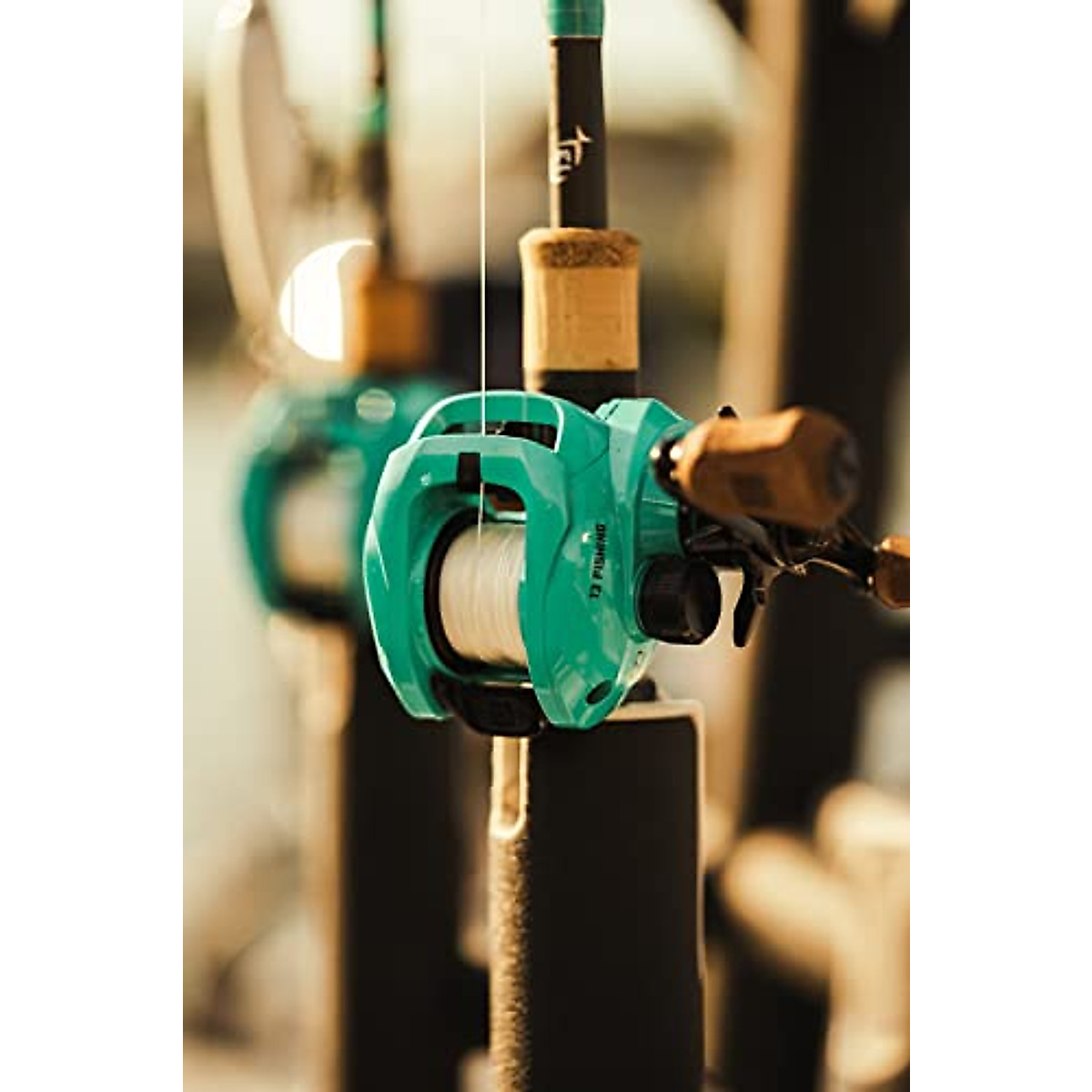 13 FISHING - Modus TX2 Baitcast Reel - 7.3:1 Gear Ratio - Right Hand Retrieve (Salt+Fresh) - MODTX2-7.3-RH, Seafoam Green