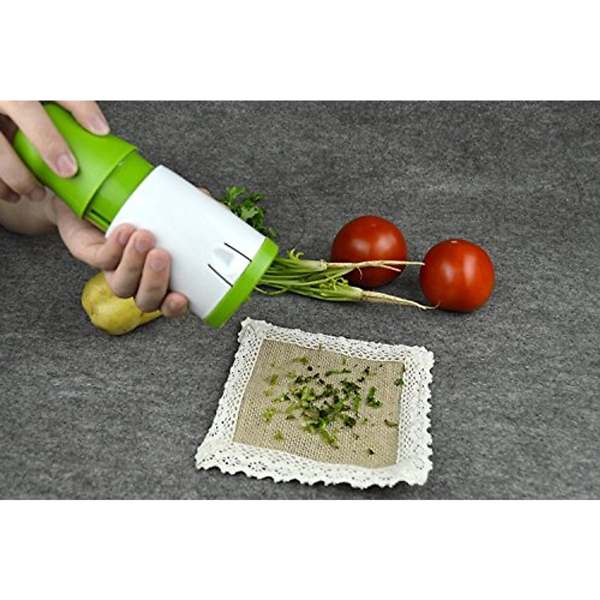 Herb Grinder, ELEOPTION Parsley chopper Herb Mill Grinder ,Spice Mill Parsley Shredder ,Creative Cooking Tools (Herb Grinder)