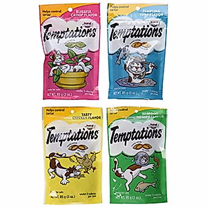 TEMPTATIONS Classic Crunchy and Soft Cat Treats Feline Favorites Variety Pack, (6) 3 oz. Pouches