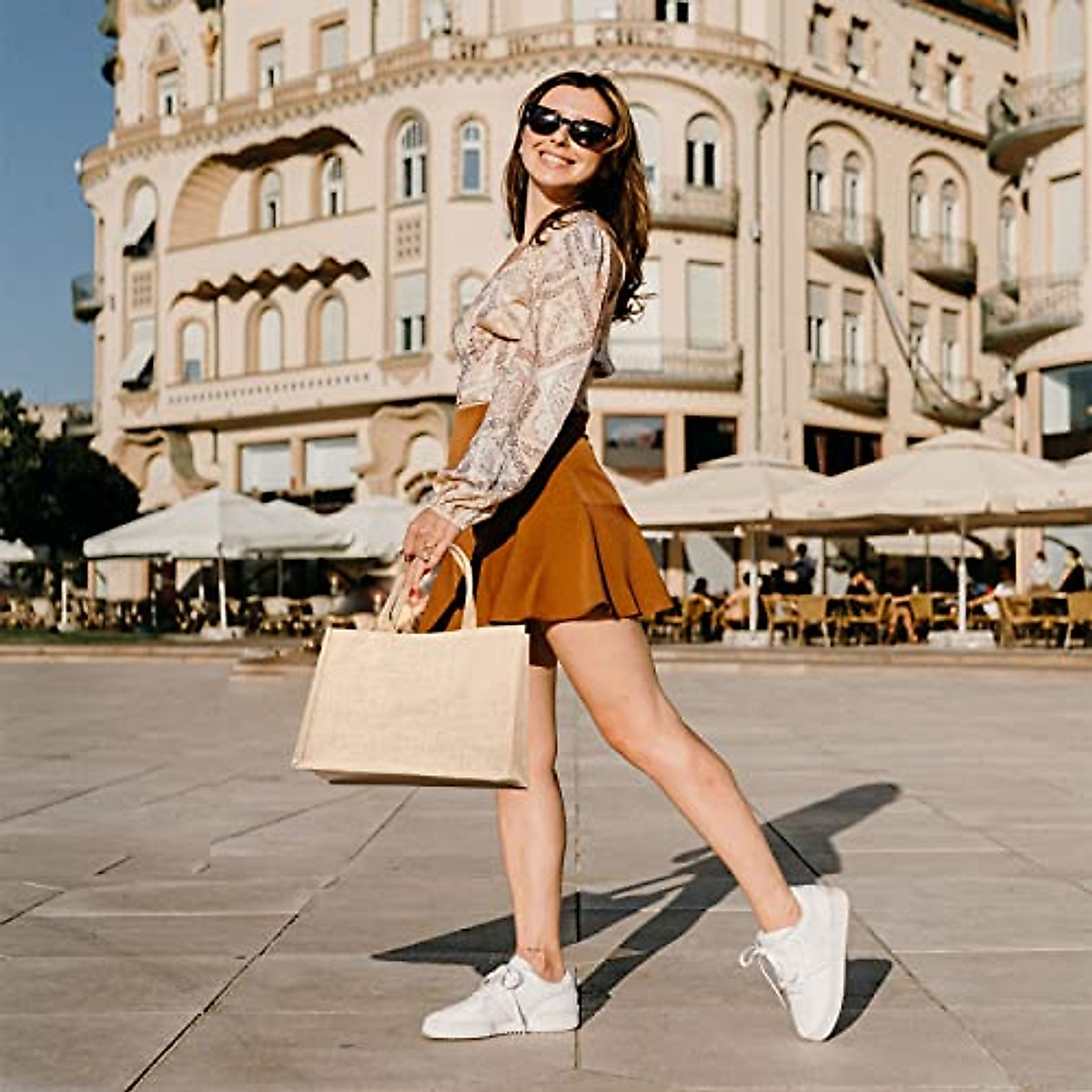 Achaohe Burlap Tote Bags Bulk 6 Pack Jute Reusable Canvas Gift Favors Bag with handle Water Resistant for Women Bridesmaid Wedding Beach Shopping (6 Pack 12 x 9.8 x 3.9)