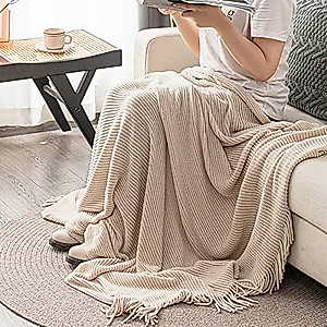 lifein White Throw Blanket for Couch - Soft Knitted Farmhouse Chenille Boho Throw,Cozy Knit Small Lightweight Blanket&Throws with Tassels for Home Decor,Bed,Chair,Sofa,Spring(Cream/White,50 * 60in)