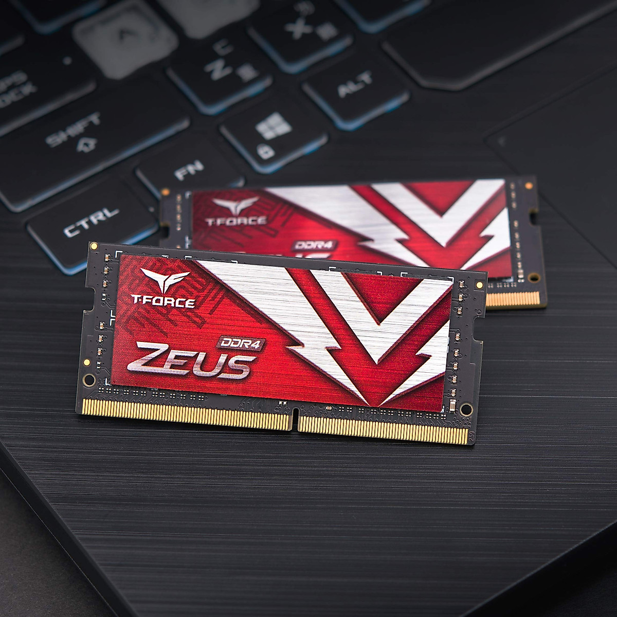 TEAMGROUP T-Force Zeus DDR4 SODIMM 32GB (2x16GB) 3200MHz (PC4-25600) 260 Pin CL16 Laptop OC Memory Module Ram TTZD432G3200HC16FDC-S01