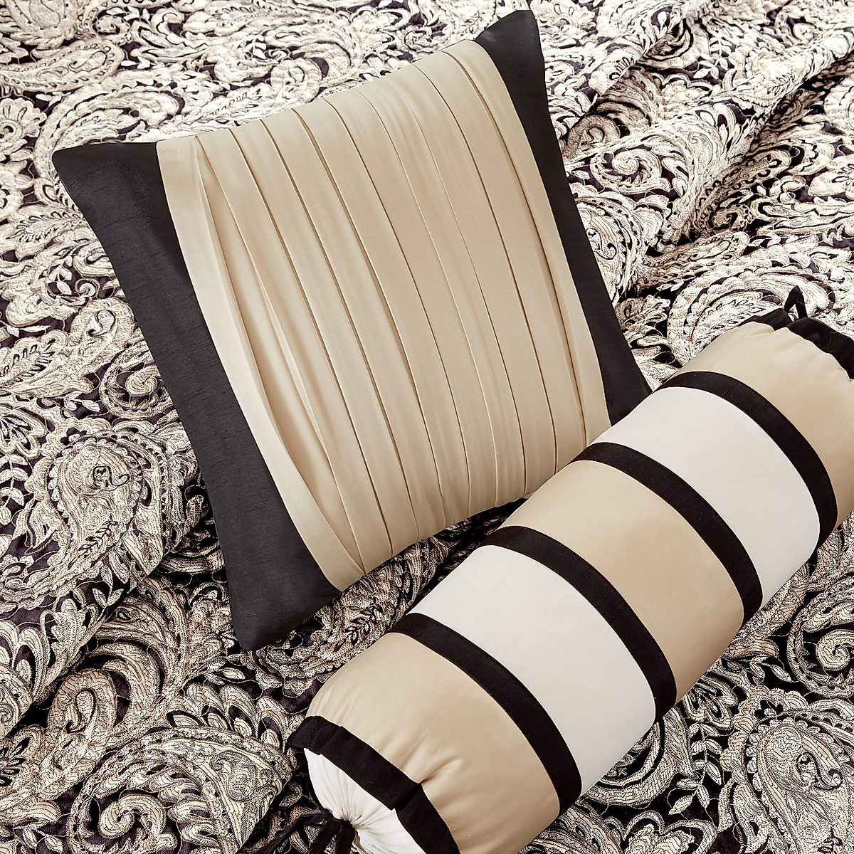 Madison Park Quilt Traditional Damask Design All Season, Lightweight Coverlet Bedspread Bedding Set, Matching Shams, Pillows, Full/Queen(90"x90"), Black