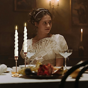 Spiral Taper Candle Milk White Unscented Twisted Candlesticks 7.5 Inch Smokeless Short Candle Stick for Wedding Dinner Decor Creative Gift 2PCS